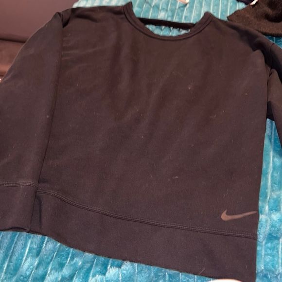Nike | Tops | Adorable Black Dri Fit Nike Sweatshirt With Open Back ...